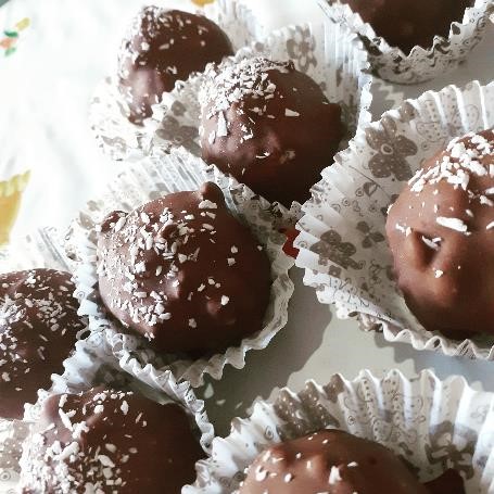 Milo Truffles (Pack of 10) | CannaMart